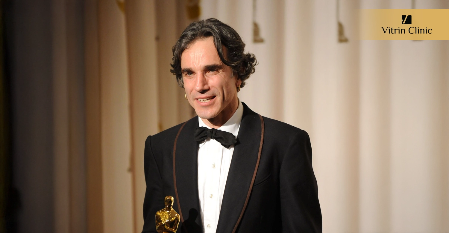 Daniel Day-Lewis Teeth: How His Smile Evolved - Vitrinclinic